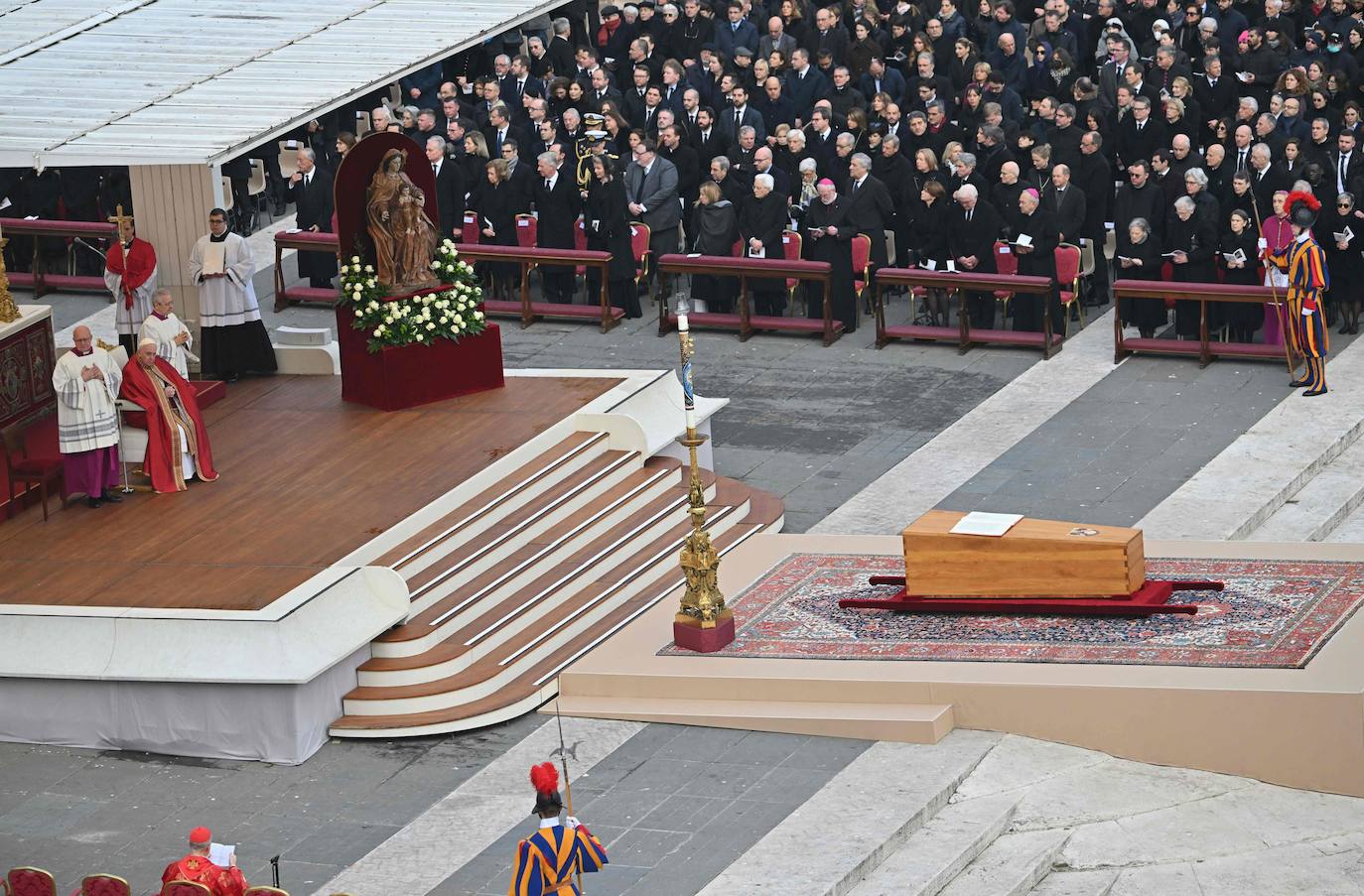 Fotos: El funeral de Benedicto XVI, en imágenes | El Correo